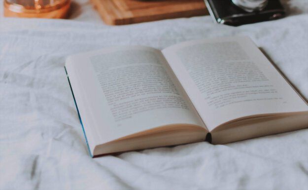 Come fotografare un libro | Salvatore Aranzulla