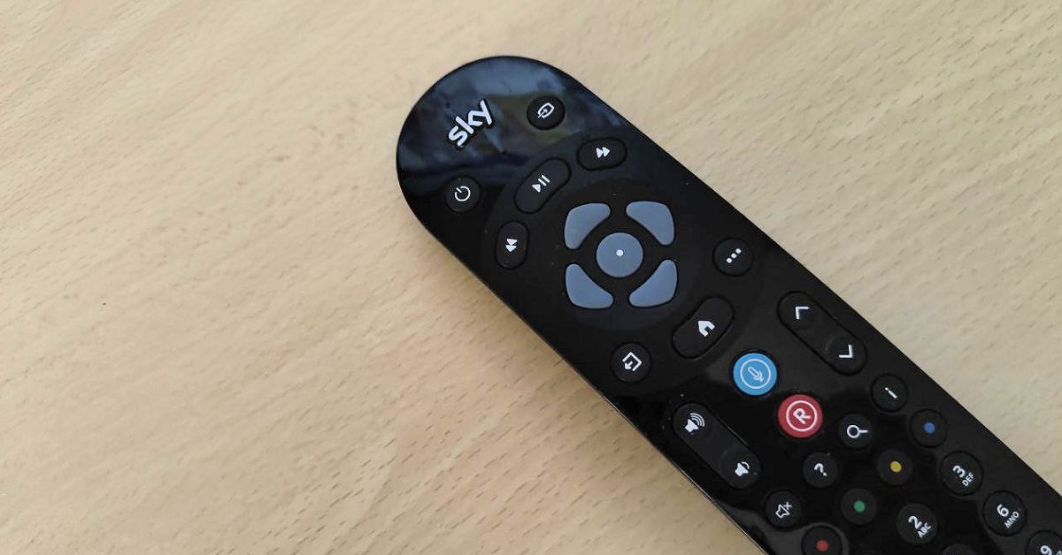 Come aprire il telecomando Sky Q | Salvatore Aranzulla