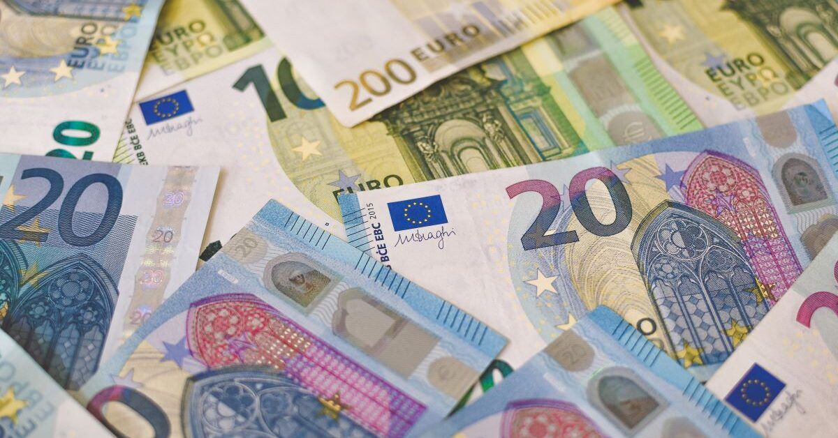 App per riconoscere soldi falsi | Salvatore Aranzulla