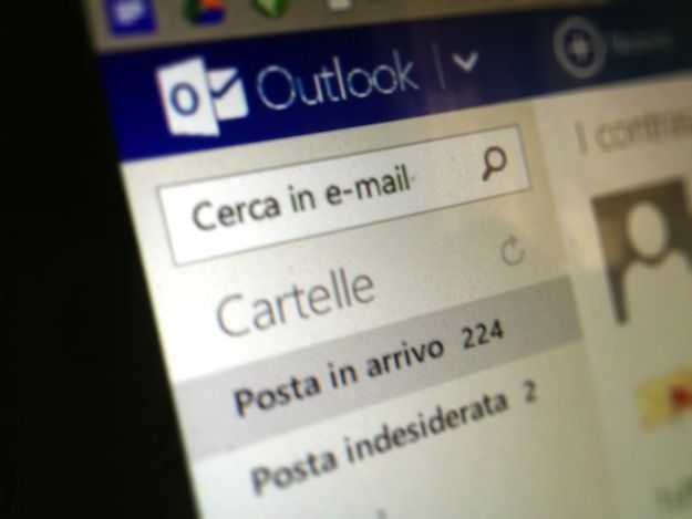 Come accedere e disconnettersi da Outlook | Salvatore Aranzulla